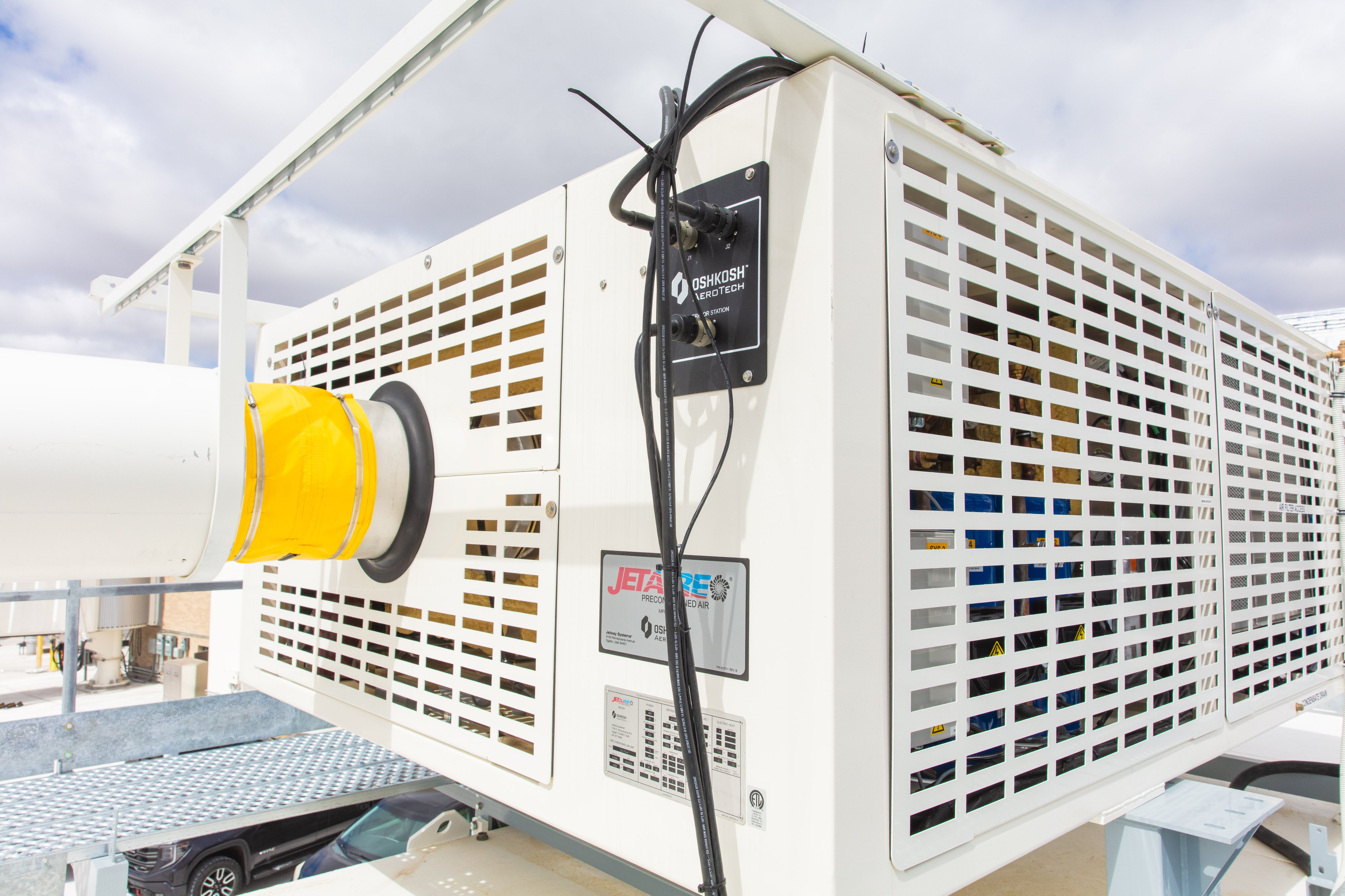 Pre-Conditioned Air Units for Airport Gate Equipment - Oshkosh AeroTech